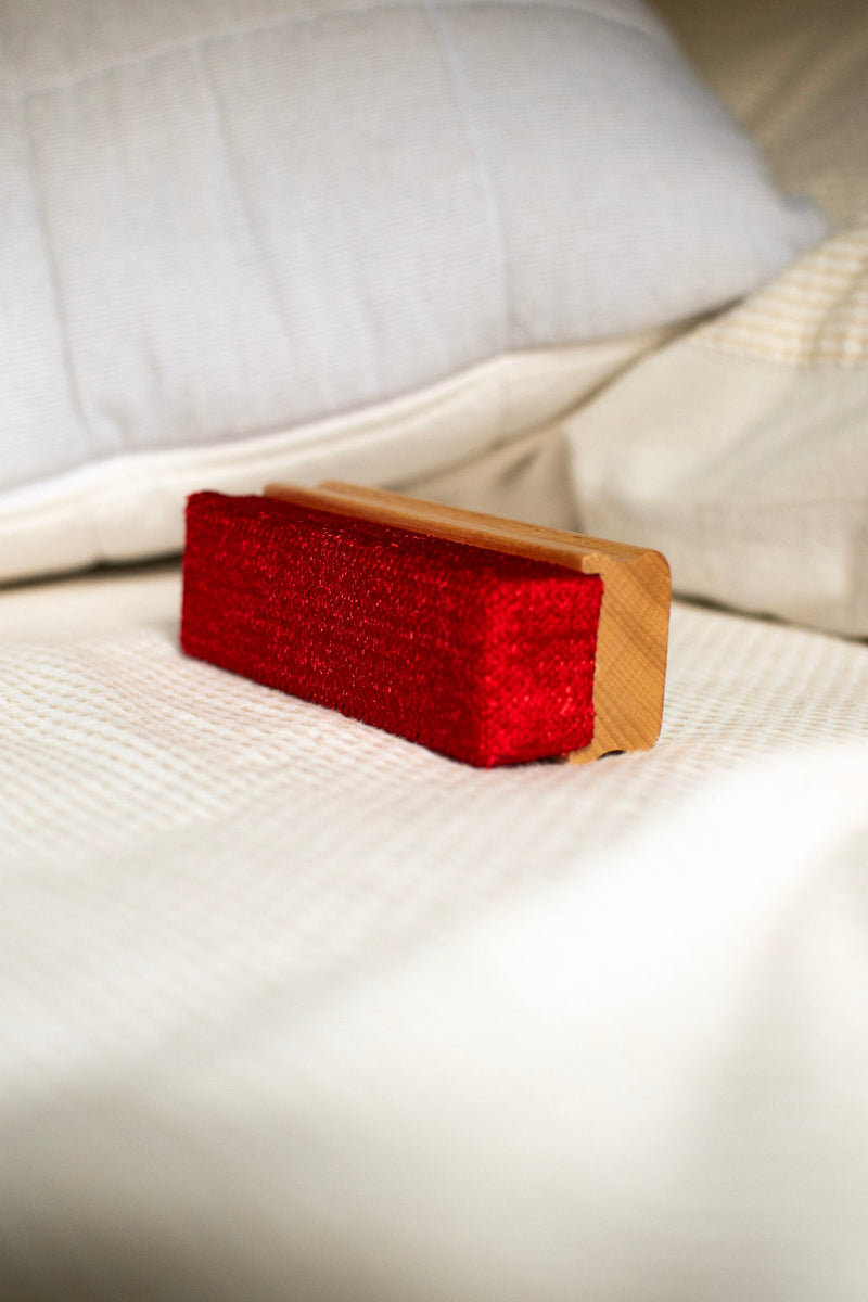 Fuzz/Lint Remover | Zefiro | Unpacked Living